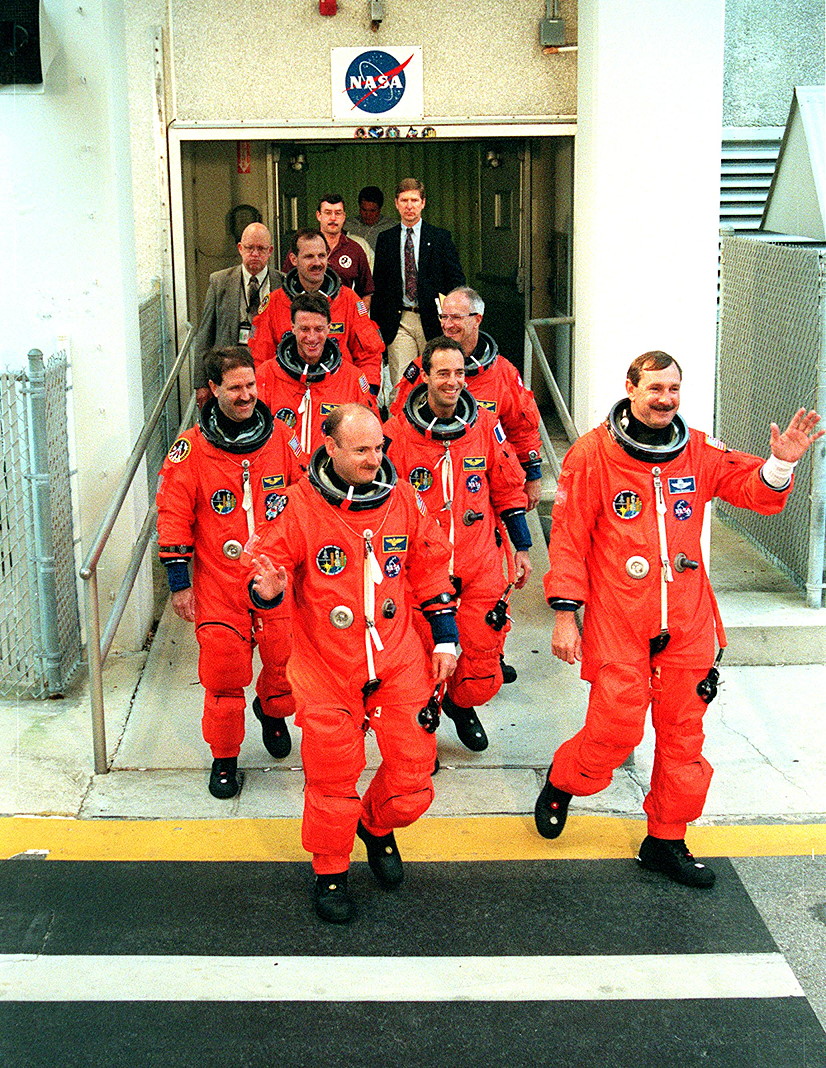 Crew STS-103 walkout