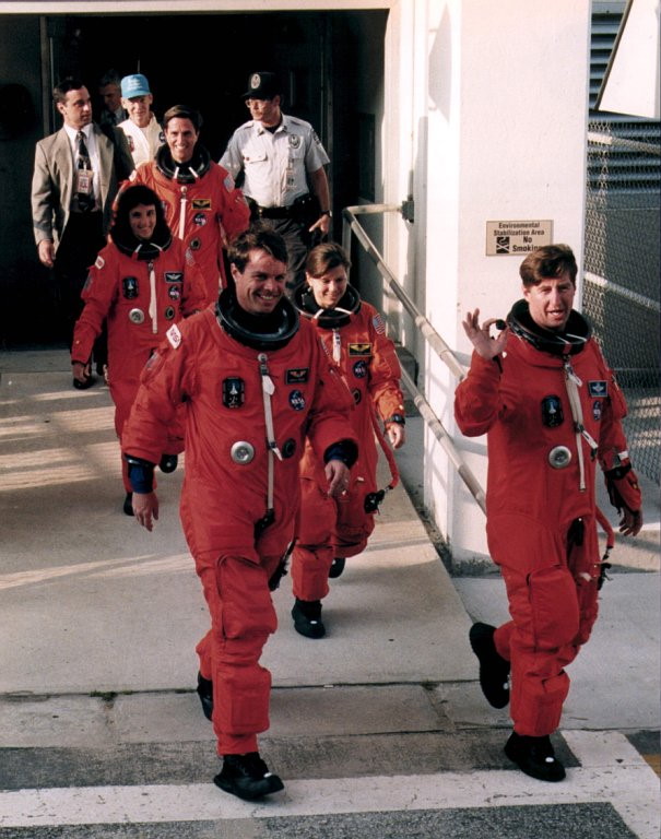 Crew STS-70 walkout