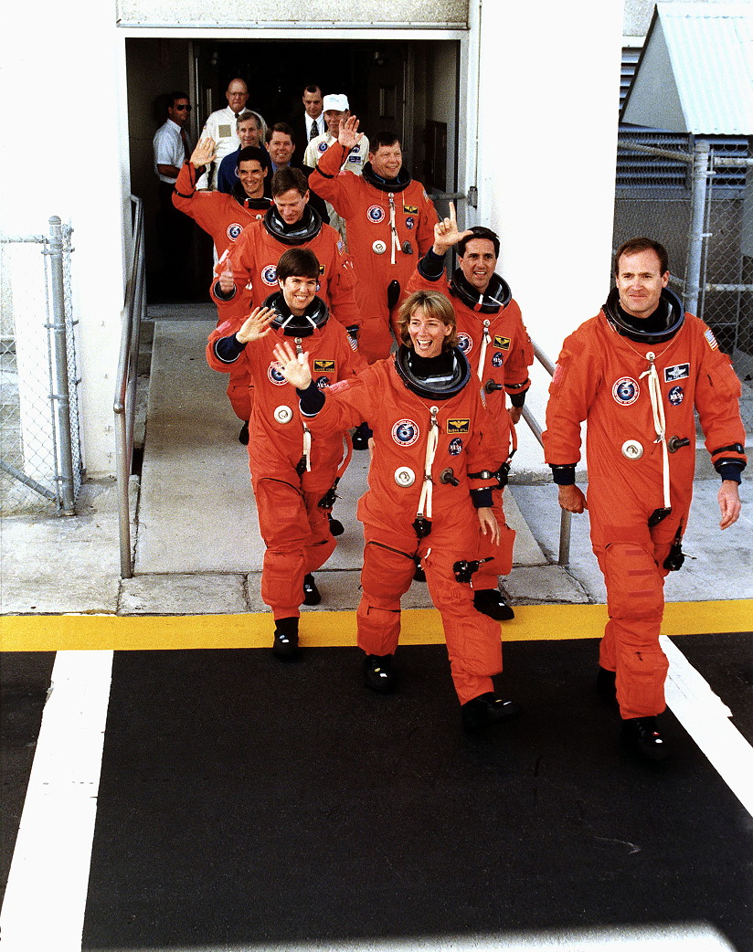 Crew STS-83 walkout