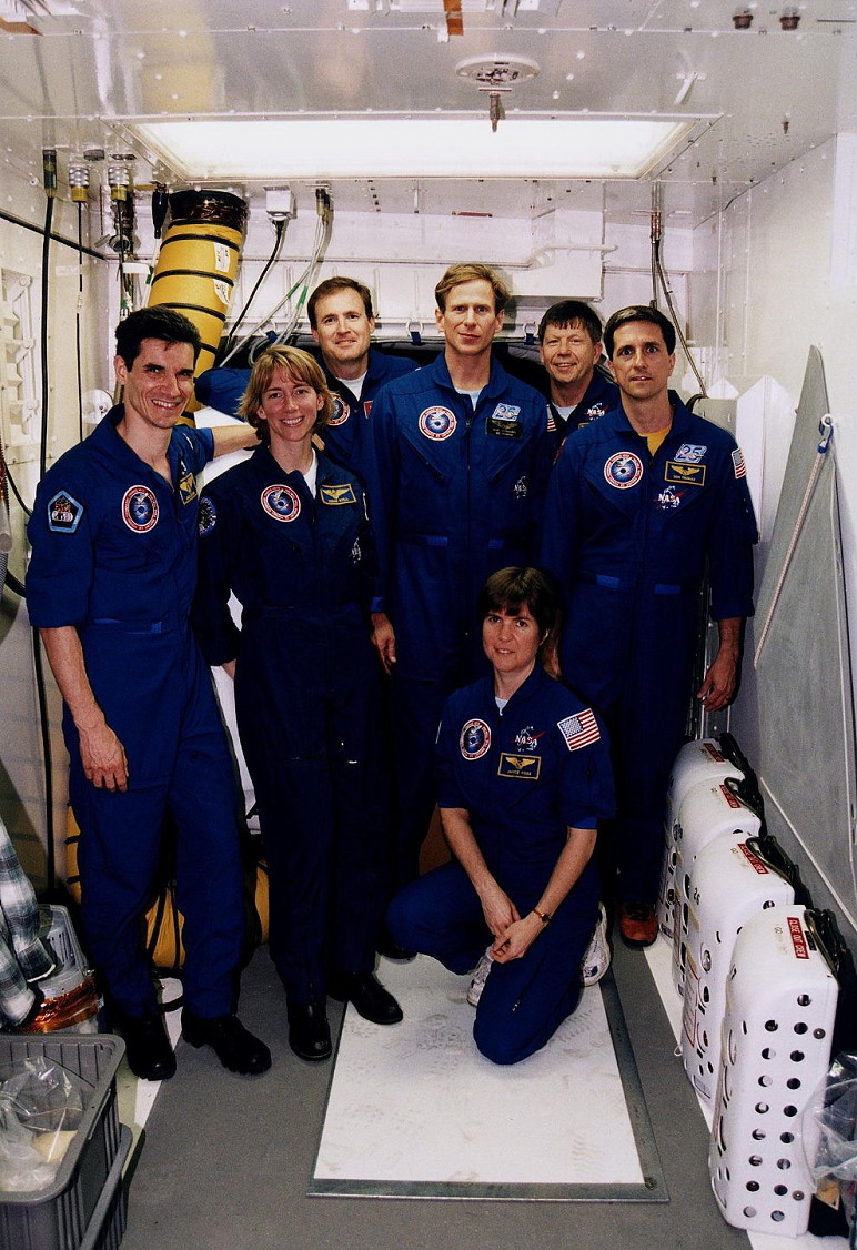 Crew STS-83