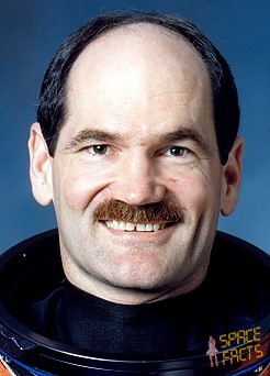 Astronaut Biography: Guy Gardner