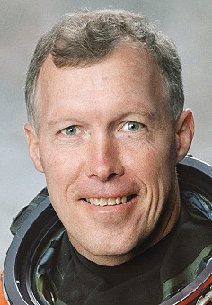 Astronaut Biography: Dominic Gorie