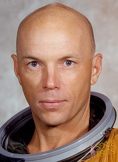 Astronaut Biography: Story Musgrave
