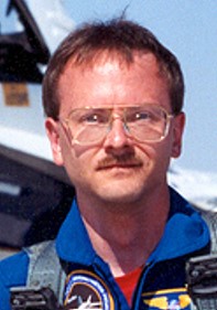 Biographies of Astronaut and Cosmonaut Candidates: Daniel Durda