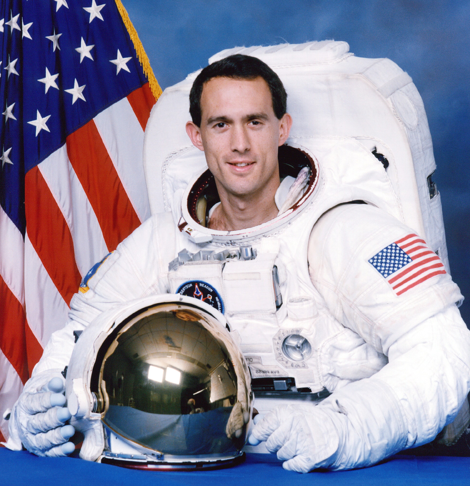 Astronaut Biography: James Newman