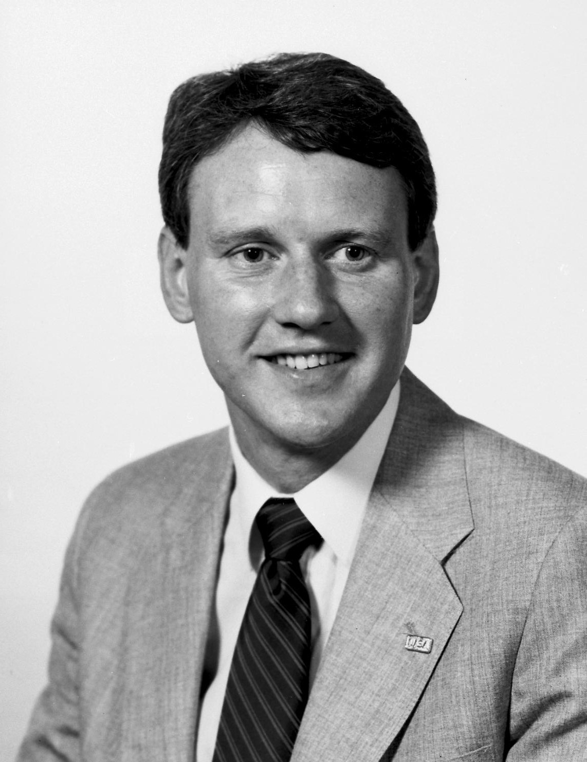 Biographies of Astronaut and Cosmonaut Candidates: Robert Foerster