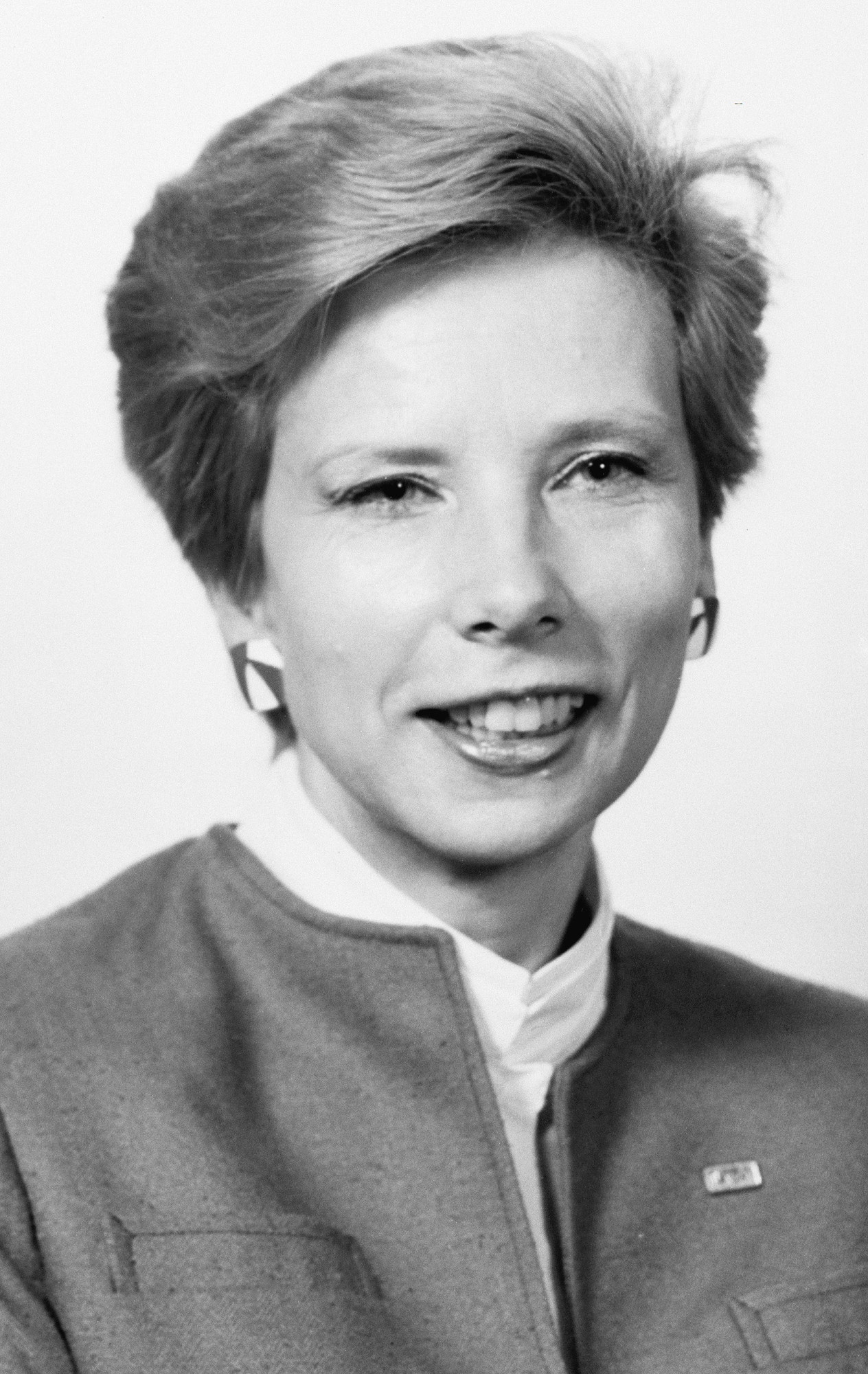 Biographies of Astronaut and Cosmonaut Candidates: Judith Garcia