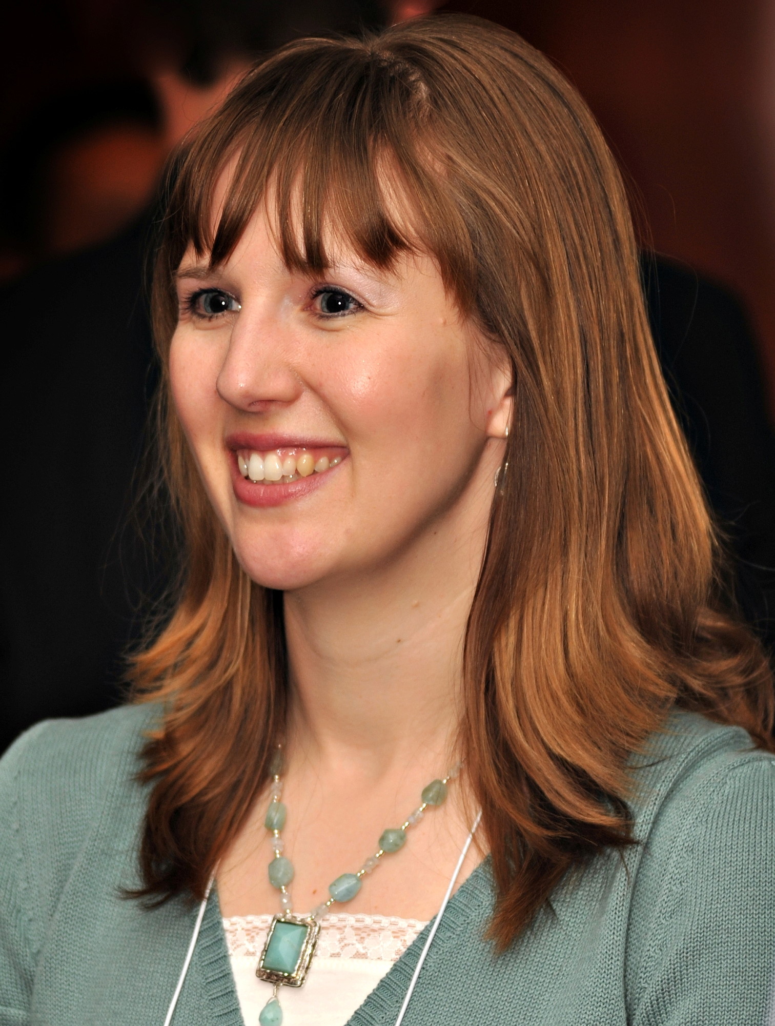 Biographies of Astronaut and Cosmonaut Candidates: Allyson Hindle