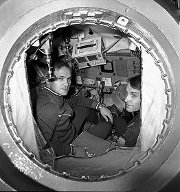 Spaceflight mission report: Soyuz 27