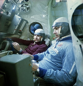 Spaceflight mission report: Soyuz 27