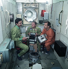 Spaceflight mission report: Soyuz TM-6