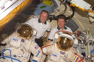 ISS: Expedition 9