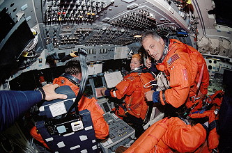 Spaceflight mission report: STS-112