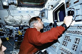 Spaceflight mission report: STS-80