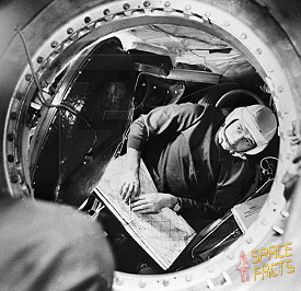 Spaceflight mission report: Soyuz 9