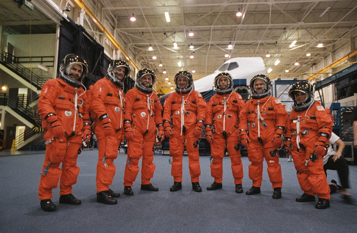 Crew STS-109