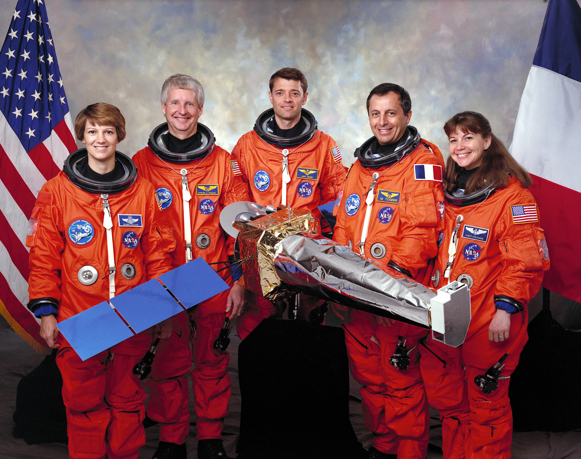 Spaceflight mission report: STS-93